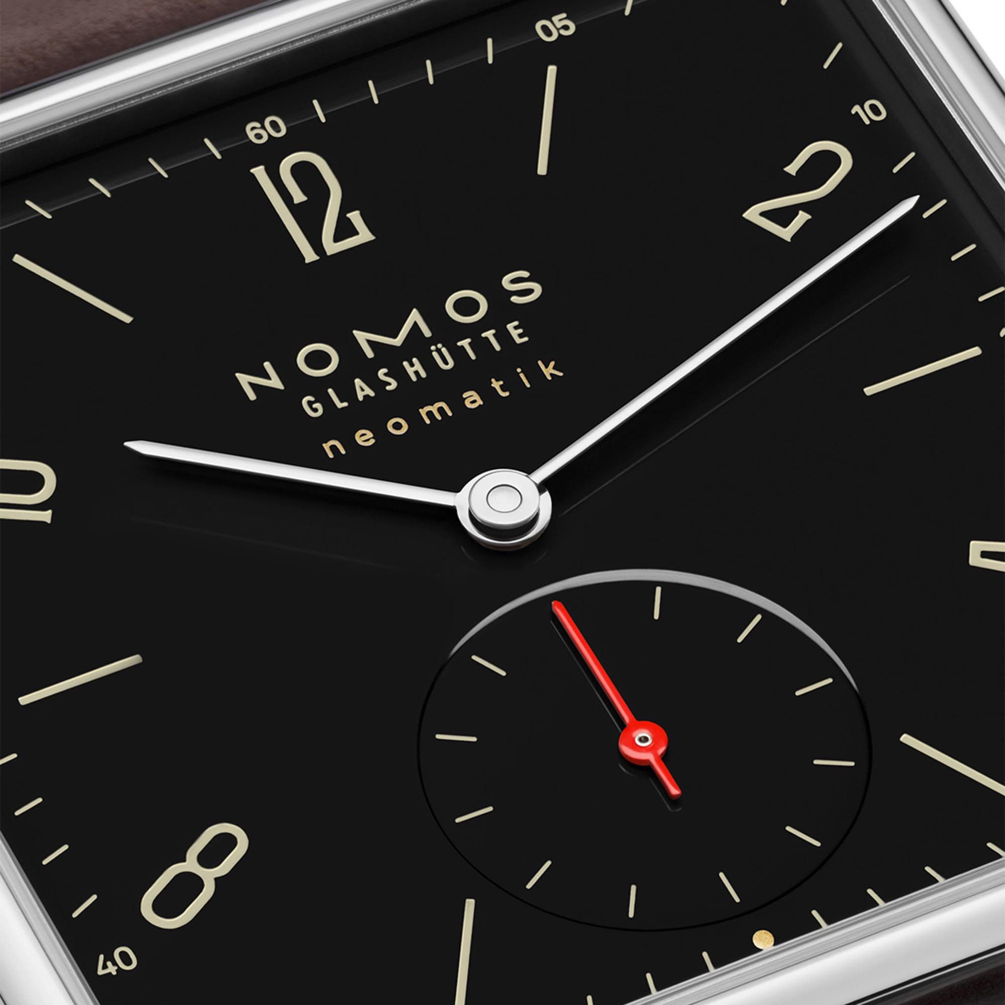 NOMOS Glashütte Tetra Neomatik Black – 175 Years Watchmaking Glashütte